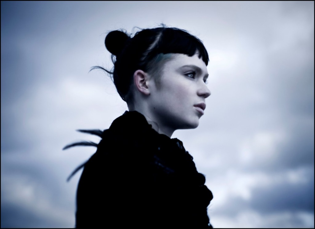 Grimes announces new album Art Angels - Listen Here Reviews
